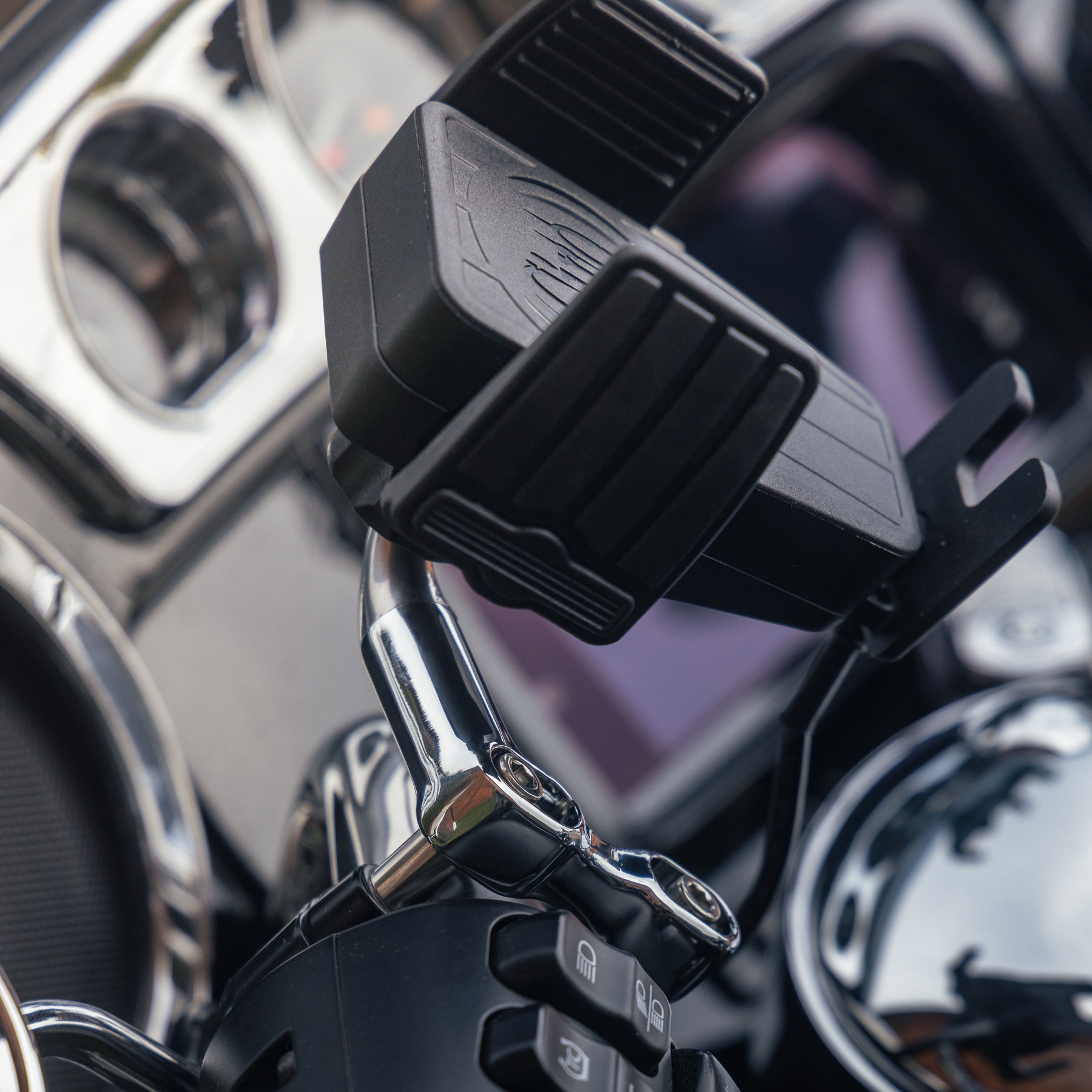 Offset Perch Mount – Ciro